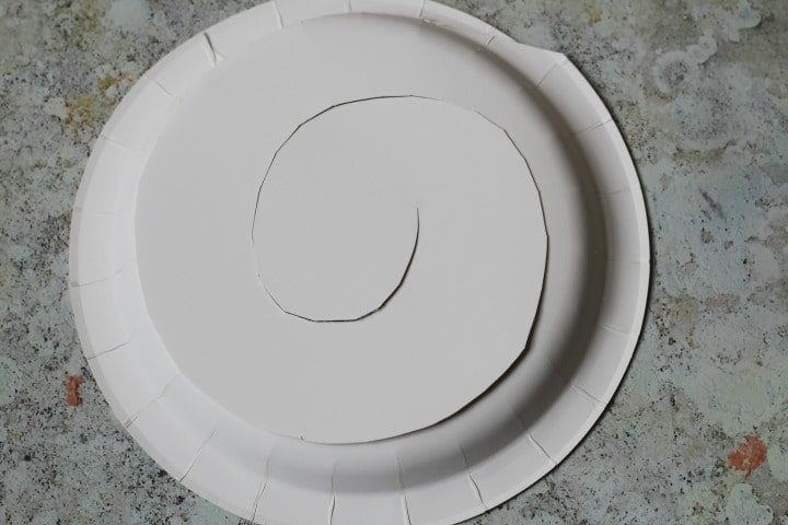 Pom Pom Printed Paper Plate Snake - Crafts on Sea