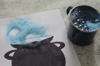Bubble Painting Witch's Cauldron Craft - Crafts on Sea
