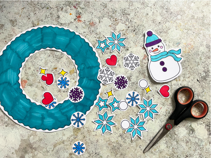 Winter Wreath Craft for Kids (Free Printable Template) - Crafts on Sea